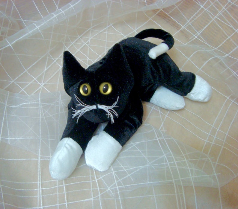 The Velvet Cats – Knotty Toys